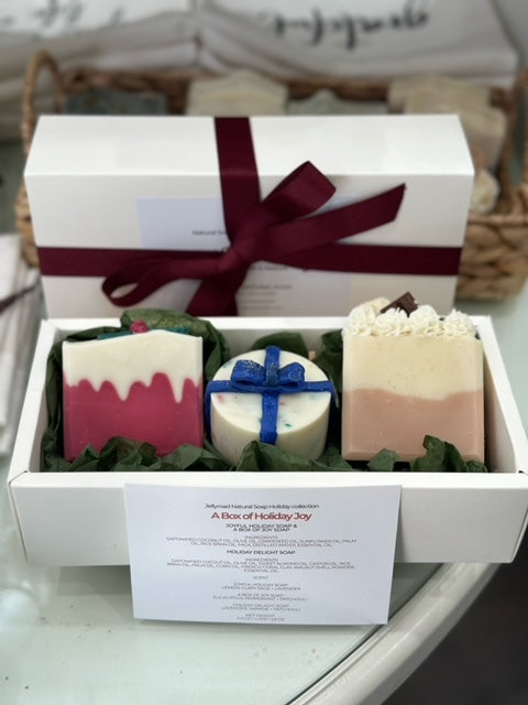 Jellyroad All Natural Box of Holiday Joy Gift Box – One Savvy Design ...